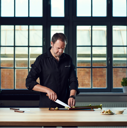 Home [commercialknives.victorinox.com]